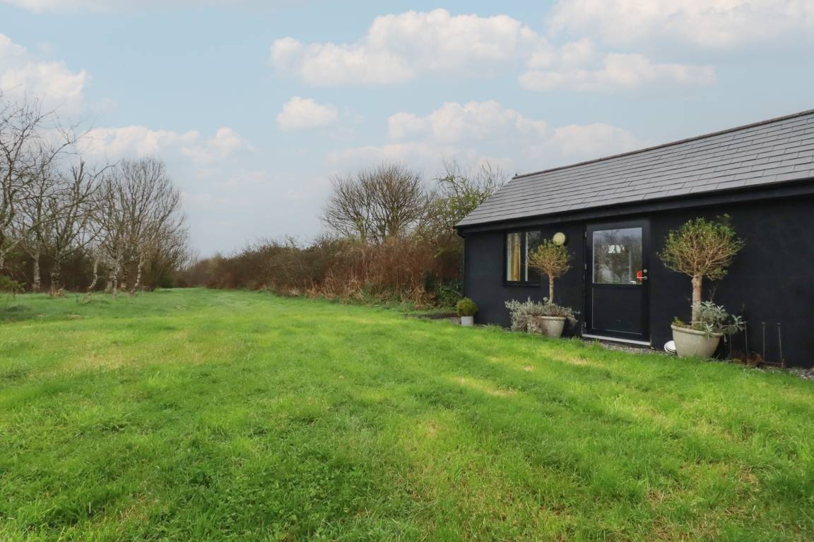 Cottage ∙ 1 Bedroom ∙ 2 Guests - Troon