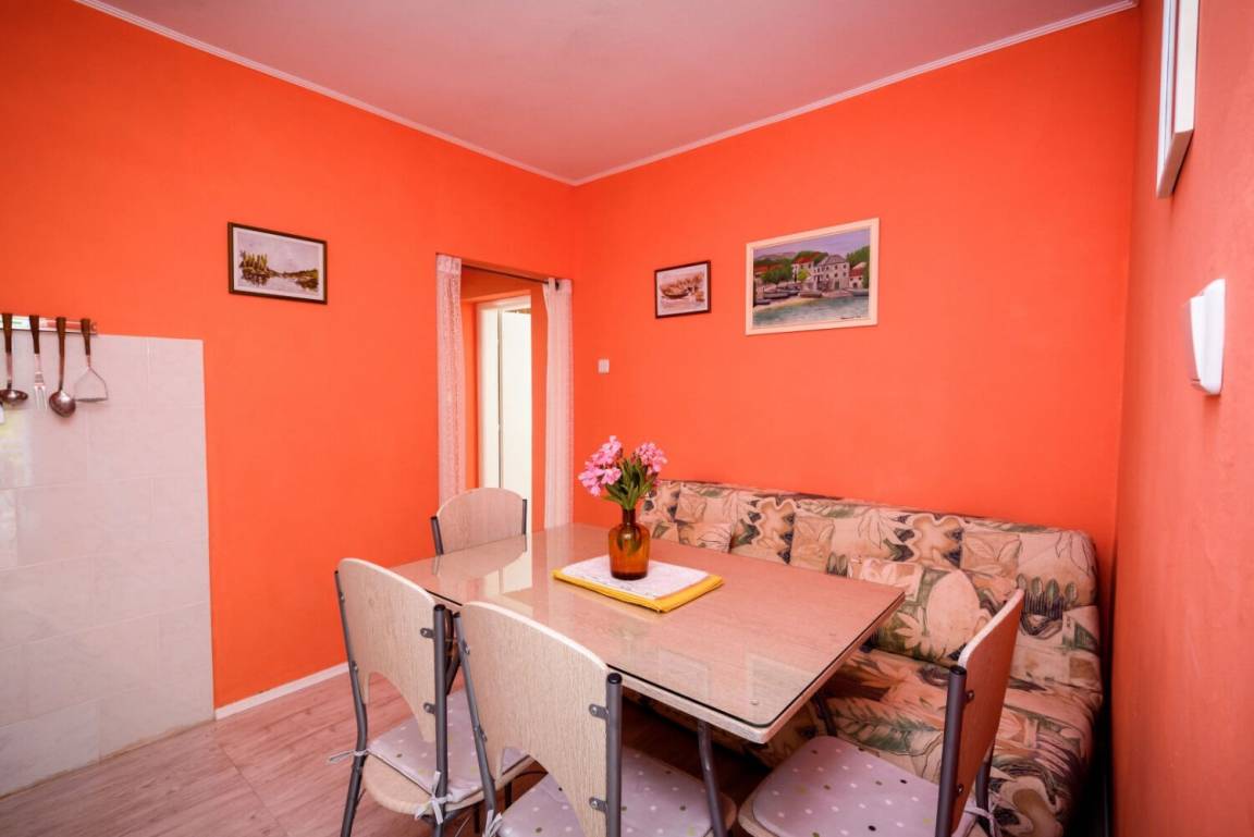 39 M² Apartment ∙ 2 Bedrooms ∙ 4 Guests - Brist