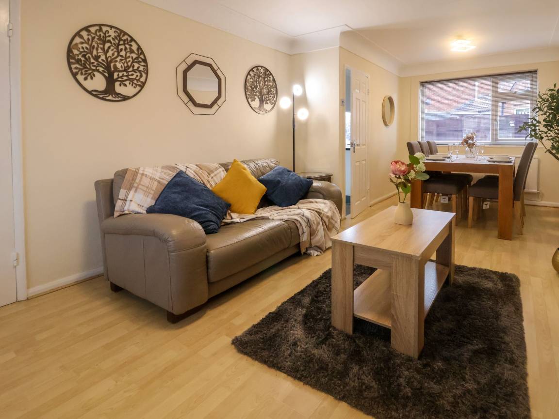 Cottage ∙ 3 Bedrooms ∙ 5 Guests - Chester
