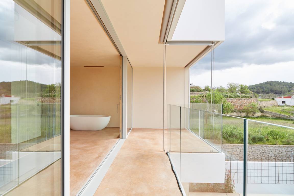 300 M² Villa ∙ 5 Habitaciones ∙ 10 Huéspedes - Islas de Ibiza