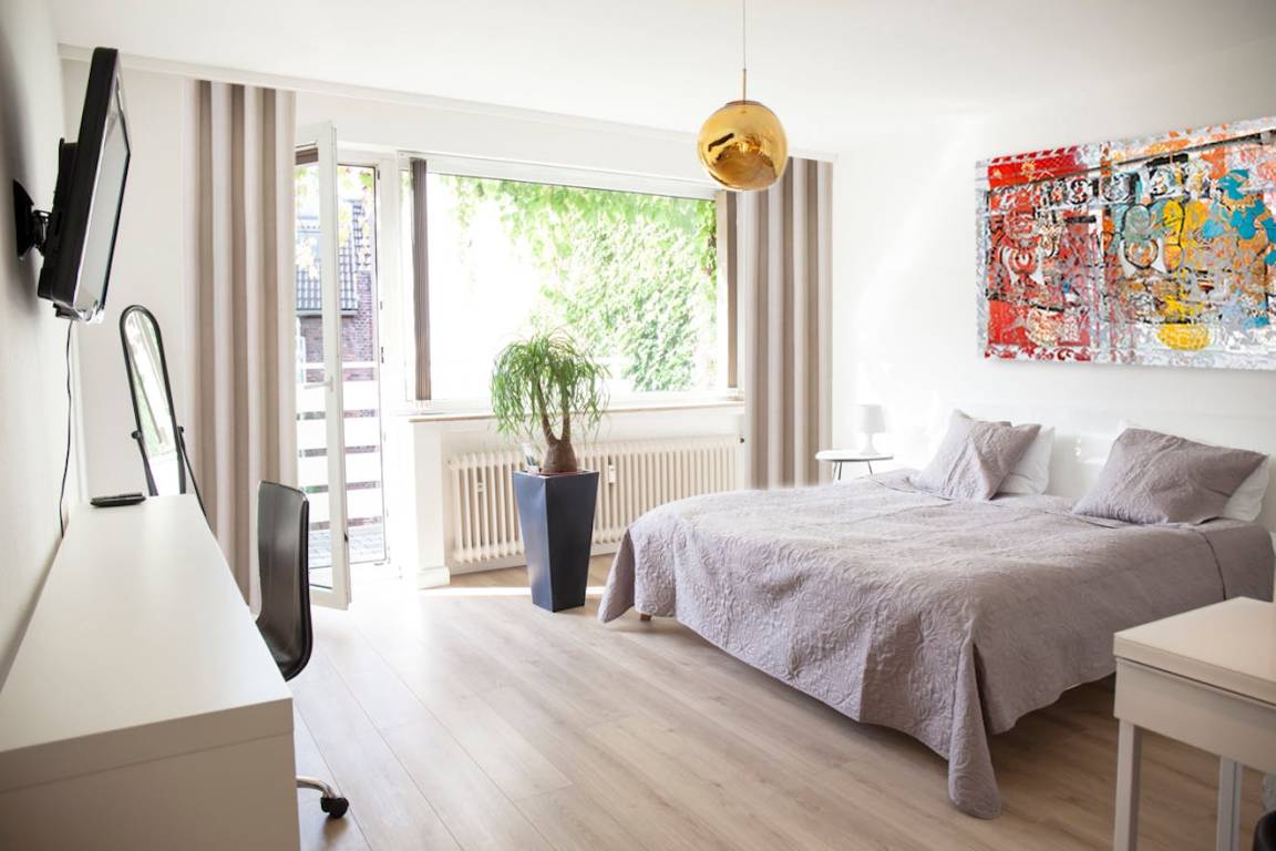 33 M² Apartment ∙ 2 Guests - Düsseldorf