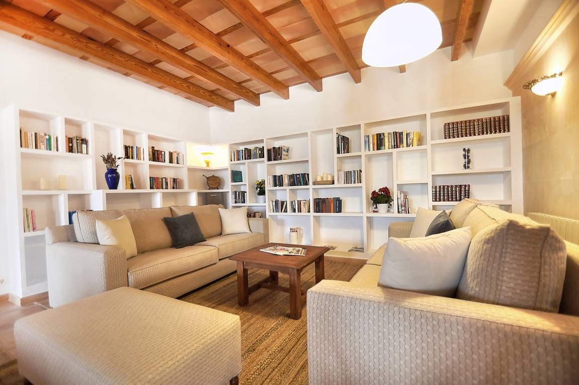 Villa ∙ 8 Bedrooms ∙ 16 Guests - Manacor
