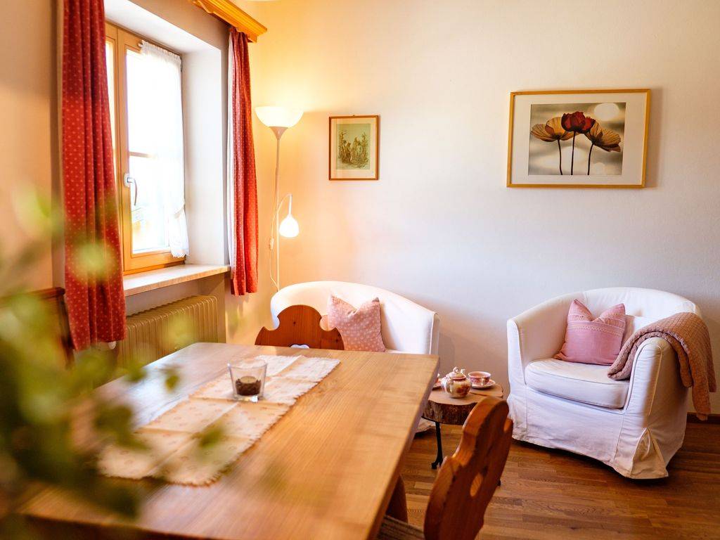50 M² Ferienwohnung ∙ 1 Schlafzimmer ∙ 3 Gäste - Waakirchen