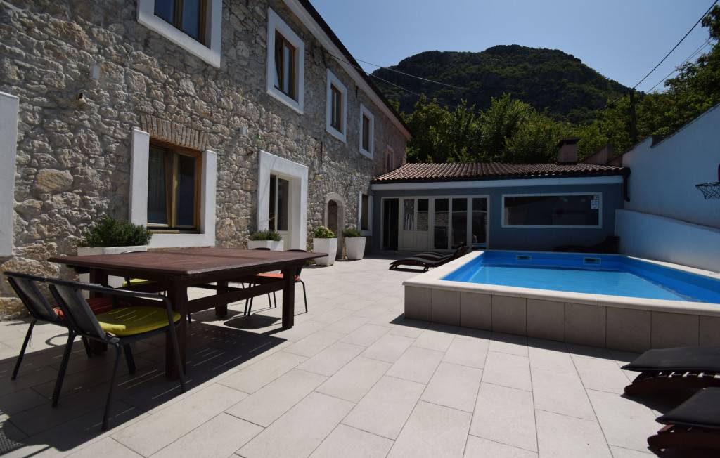 320 M² Villa ∙ 8 Schlafzimmer ∙ 16 Gäste - Selce