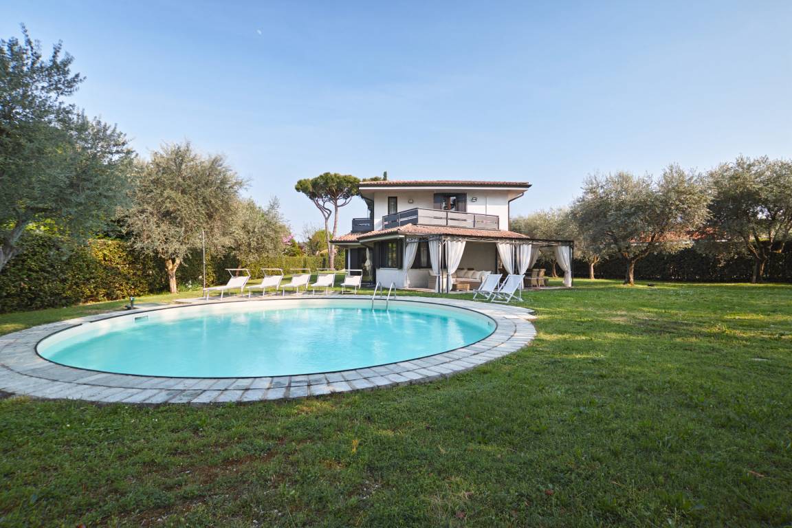 250 M² Villa ∙ 4 Schlafzimmer ∙ 9 Gäste - Sirmione