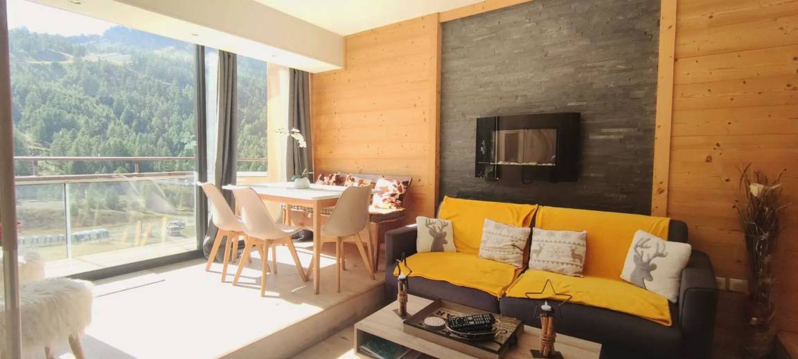 55 M² Appartement ∙ 2 Chambres ∙ 6 Personnes - Roubion