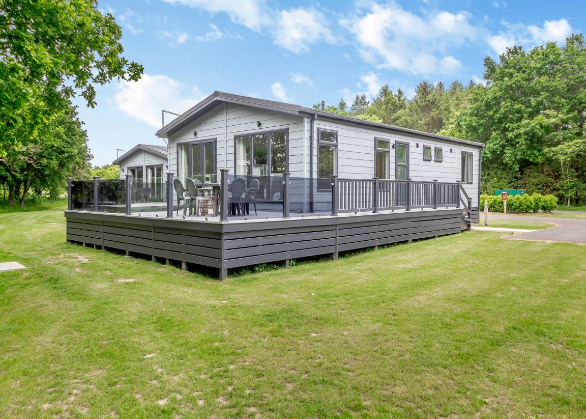 Chalet ∙ 3 Bedrooms ∙ 6 Guests - Suffolk