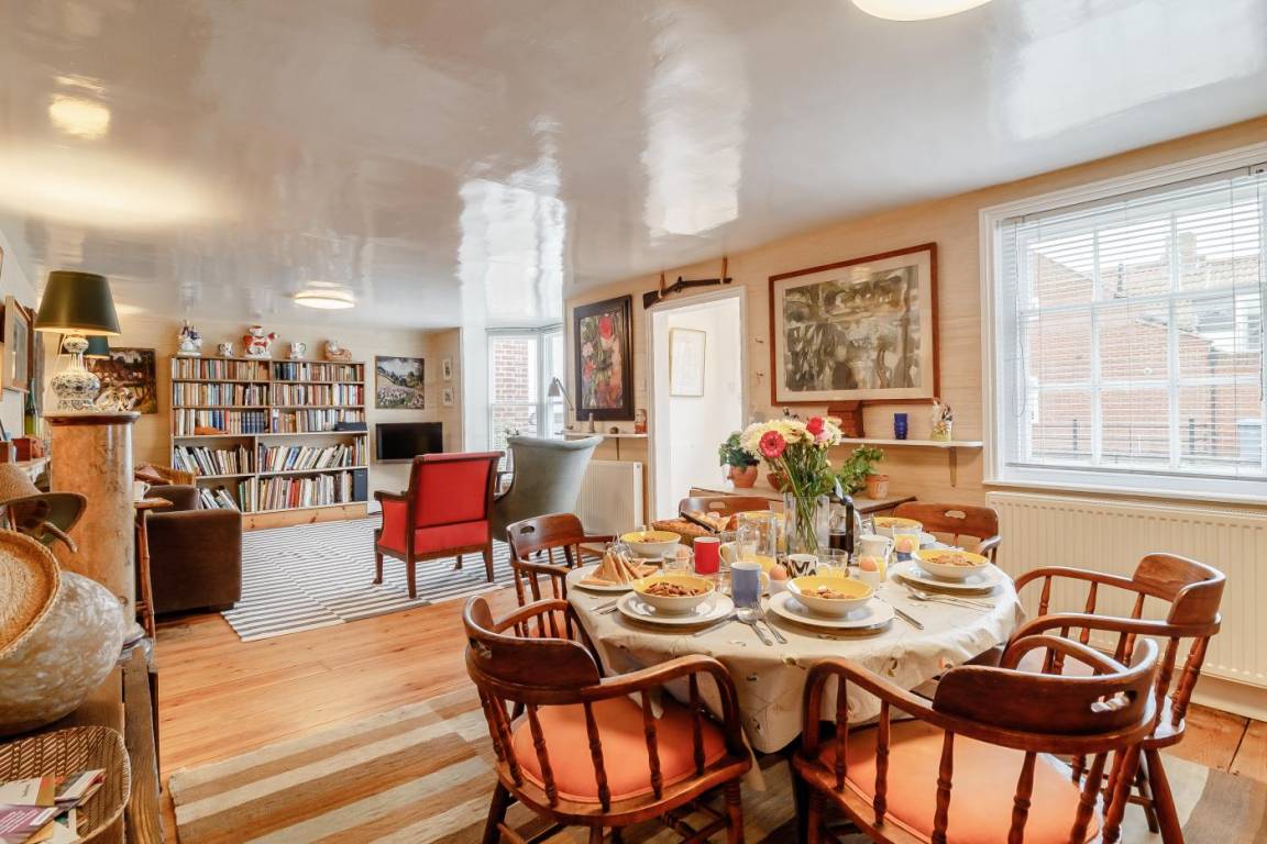 Cottage ∙ 4 Bedrooms ∙ 6 Guests - Aldeburgh