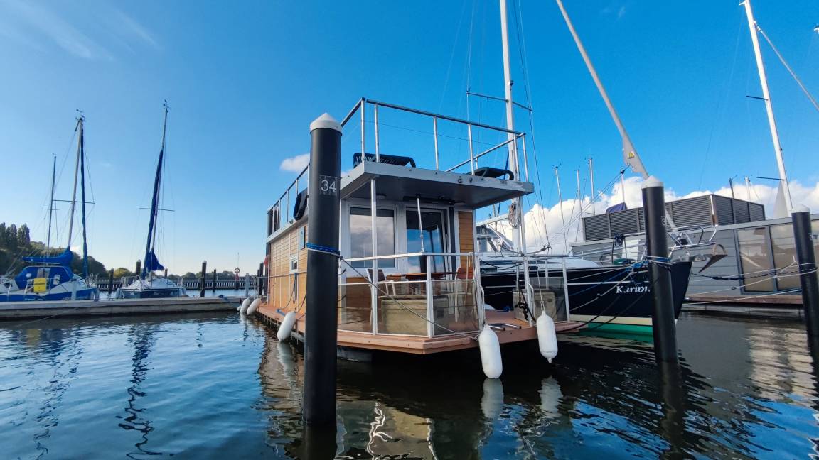 Houseboat ∙ 1 Bedroom ∙ 3 Guests - Stralsund