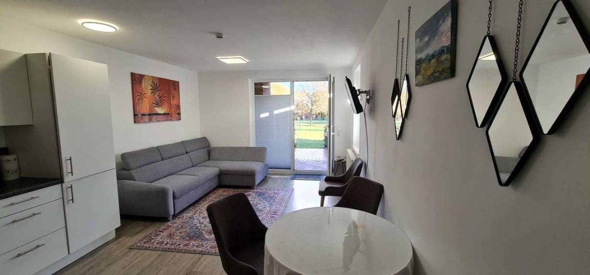 42 M² Apartament ∙ 1 Sypialnia ∙ 2 Gości - Wingst