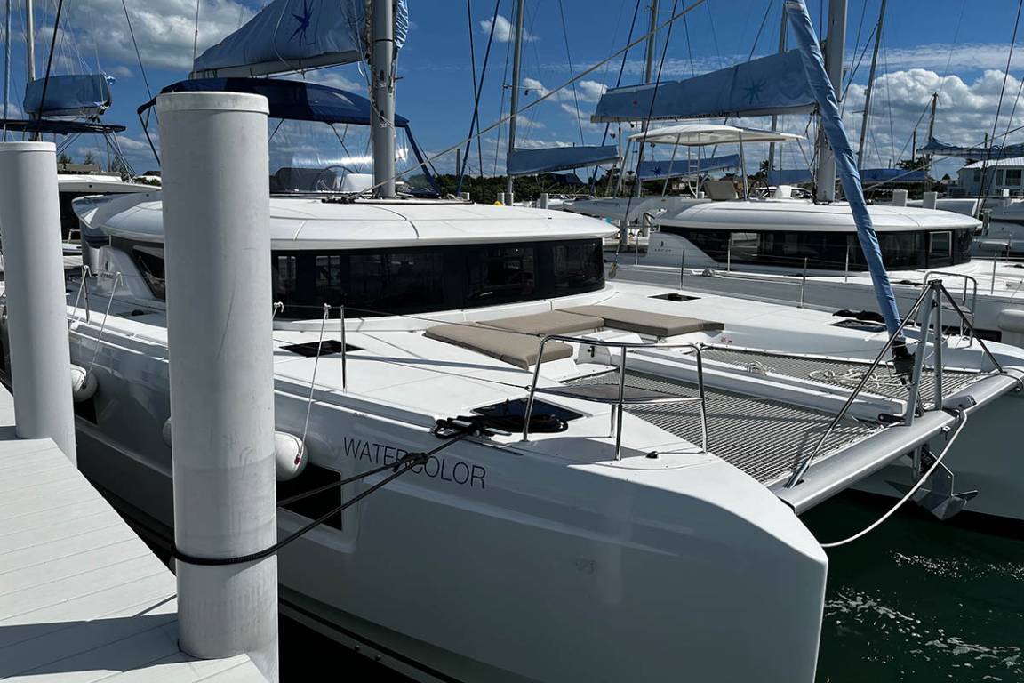 14 M² Houseboat ∙ 4 Bedrooms ∙ 8 Guests - Caribbean
