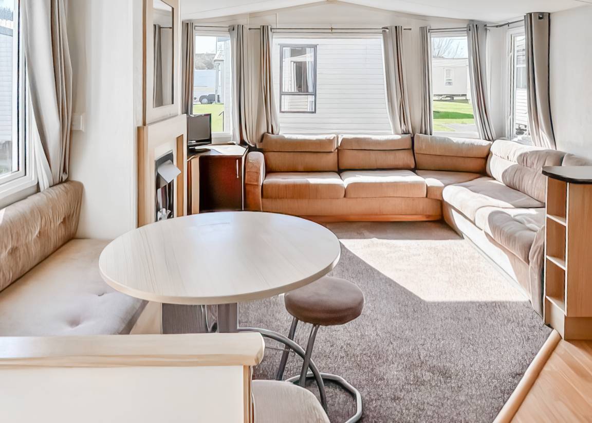 Caravan ∙ 3 Bedrooms ∙ 8 Guests - Burnham-on-Sea