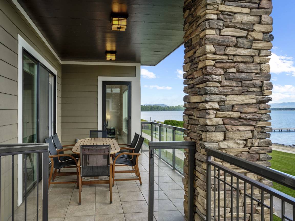 130 M² Apartment ∙ 2 Bedrooms ∙ 6 Guests - Sandpoint, ID