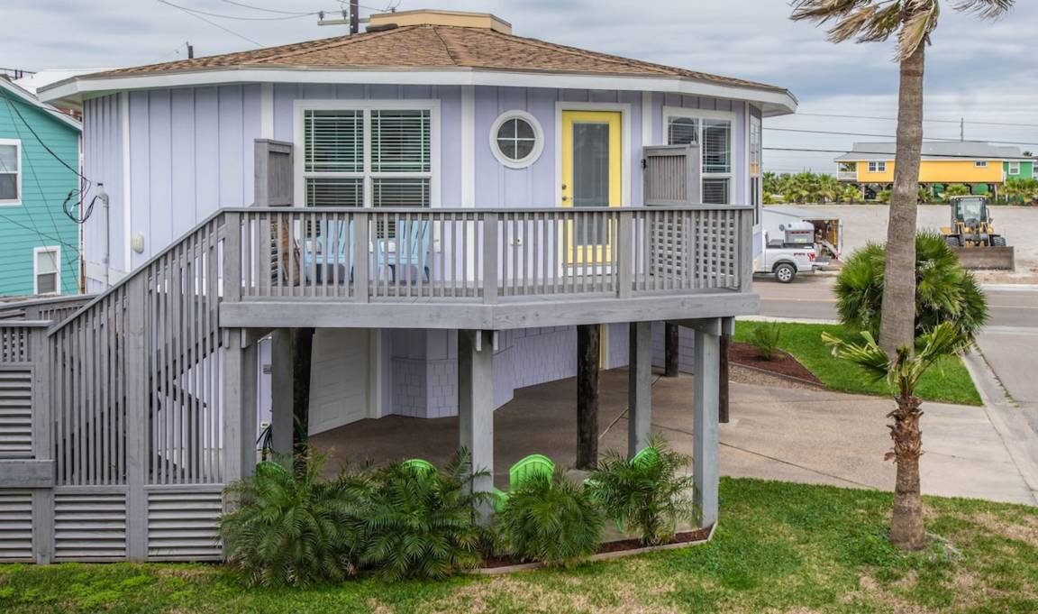 Apartment ∙ 2 Bedrooms ∙ 5 Guests - Port Aransas, TX