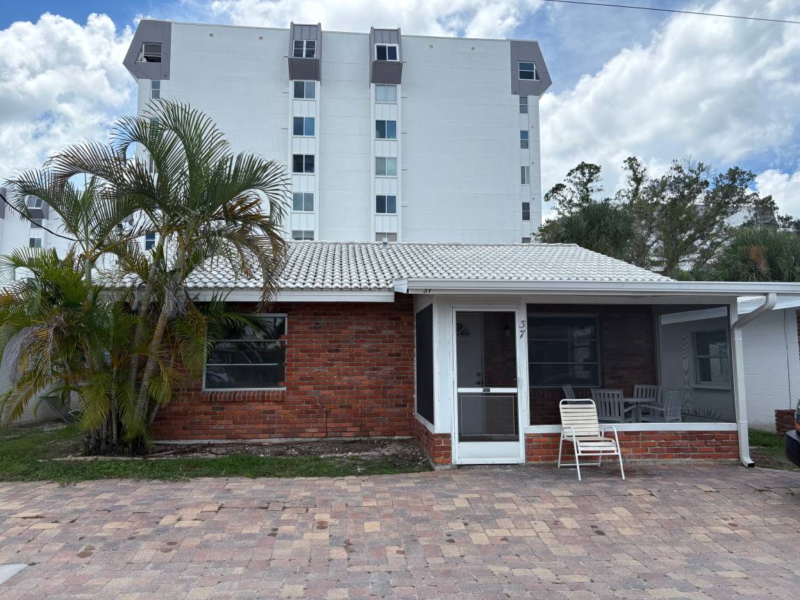 House ∙ 2 Bedrooms ∙ 6 Guests - Siesta Key, FL