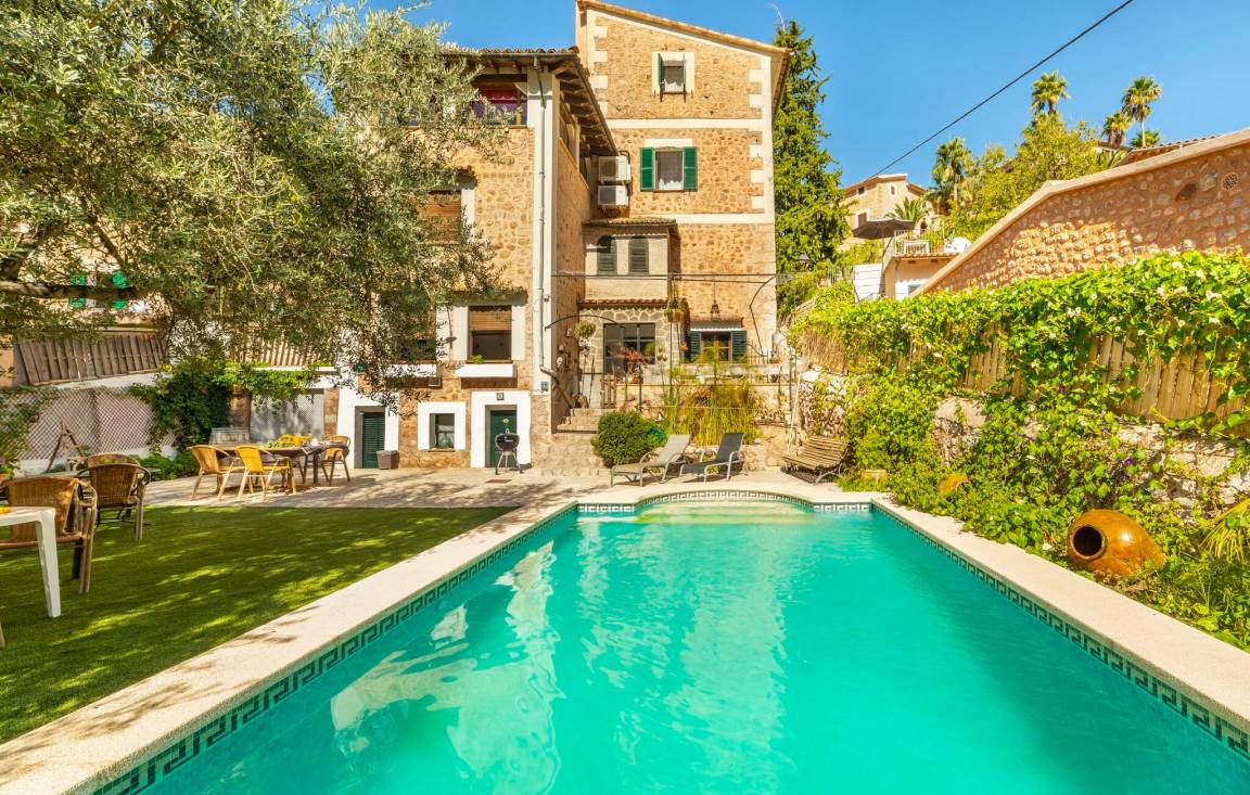 338 M² House ∙ 5 Bedrooms ∙ 10 Guests - Sóller