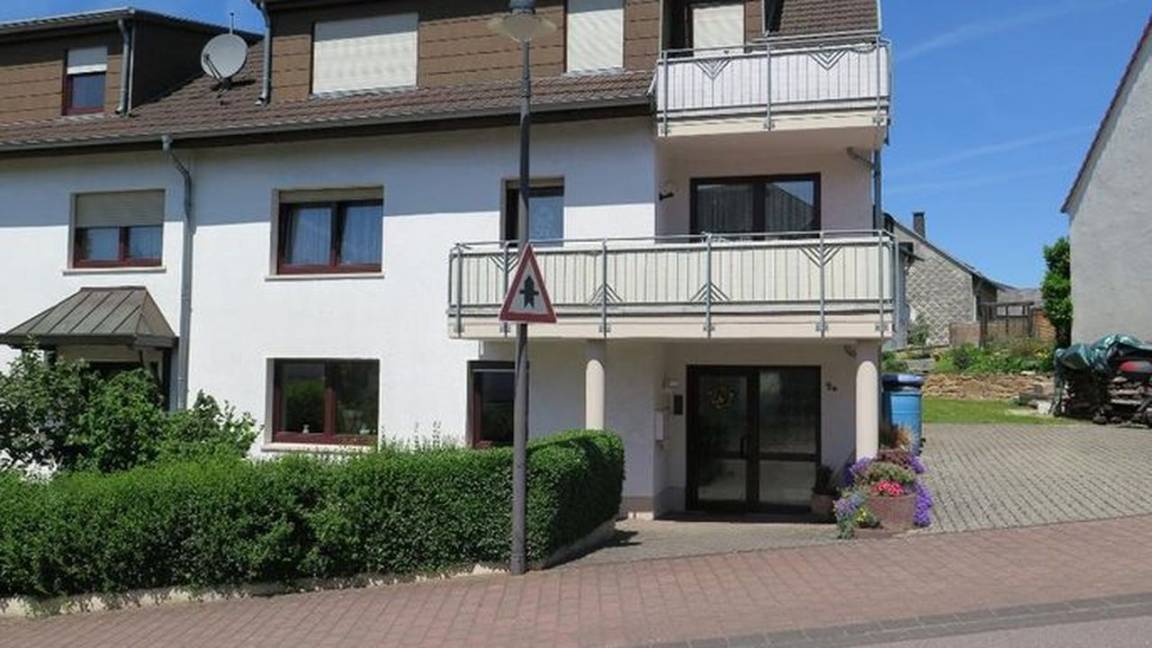 65 M² Apartment ∙ 2 Bedrooms ∙ 3 Guests - Saarburg