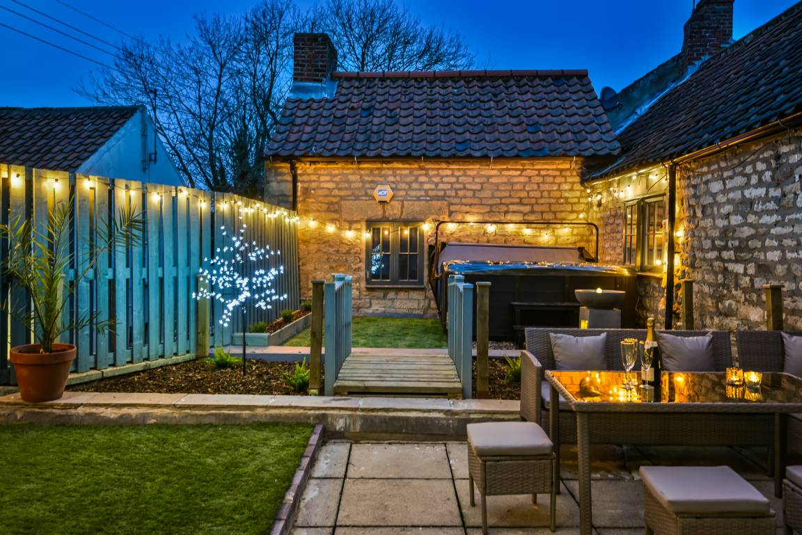 135 M² Apartment ∙ 3 Bedrooms ∙ 12 Guests - Thornton Dale