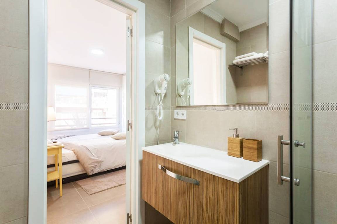 30 M² Apartamento ∙ 2 Huéspedes - Valencia