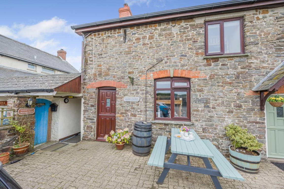 Cottage ∙ 2 Bedrooms ∙ 4 Guests - Welcombe