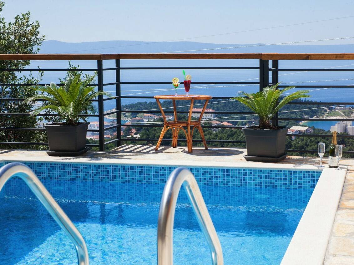 60 M² Ferienhaus ∙ 2 Schlafzimmer ∙ 5 Gäste - Makarska