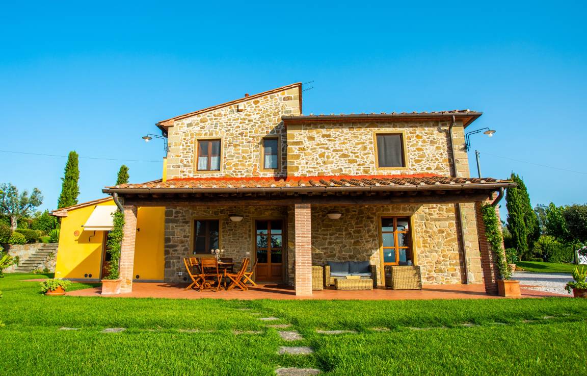 Villa ∙ 4 Habitaciones ∙ 8 Huéspedes - Prato