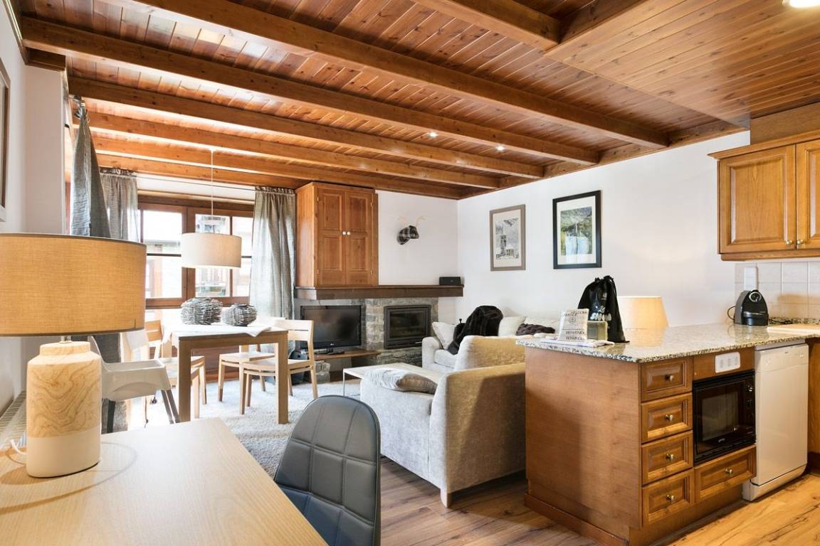 74 M² Apartamento ∙ 2 Habitaciones ∙ 4 Huéspedes - Baqueira
