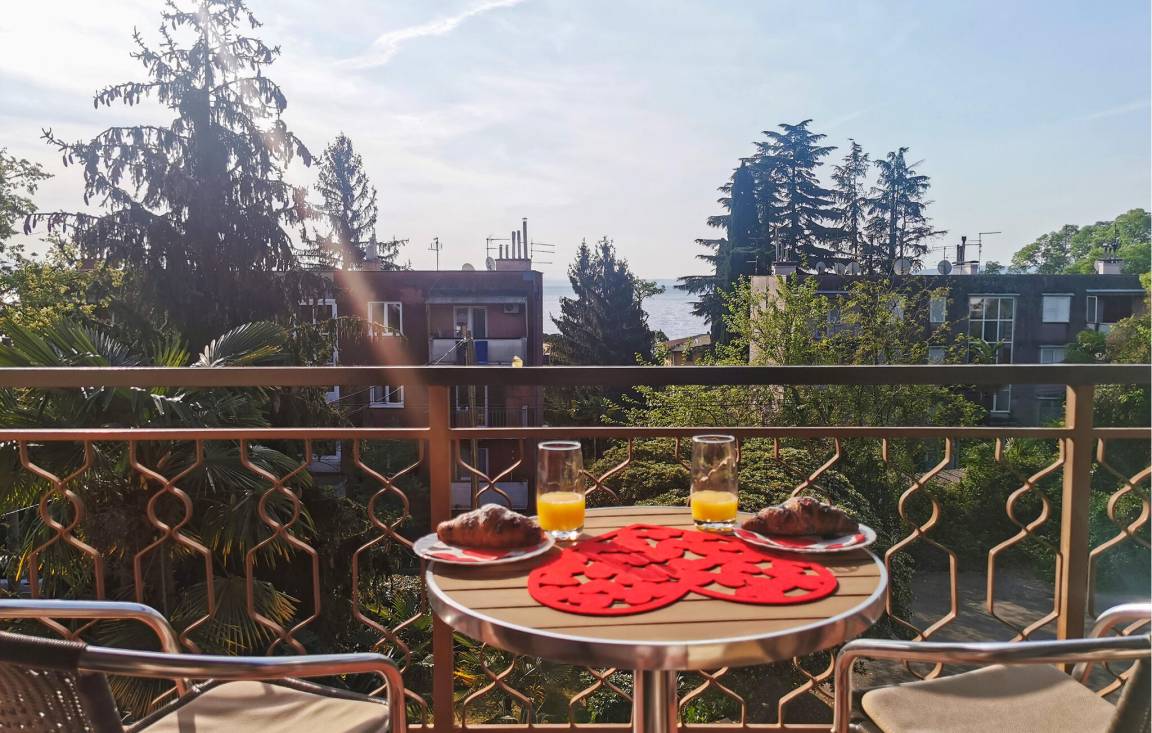 80 M² Apartment ∙ 2 Bedrooms ∙ 6 Guests - Lovran