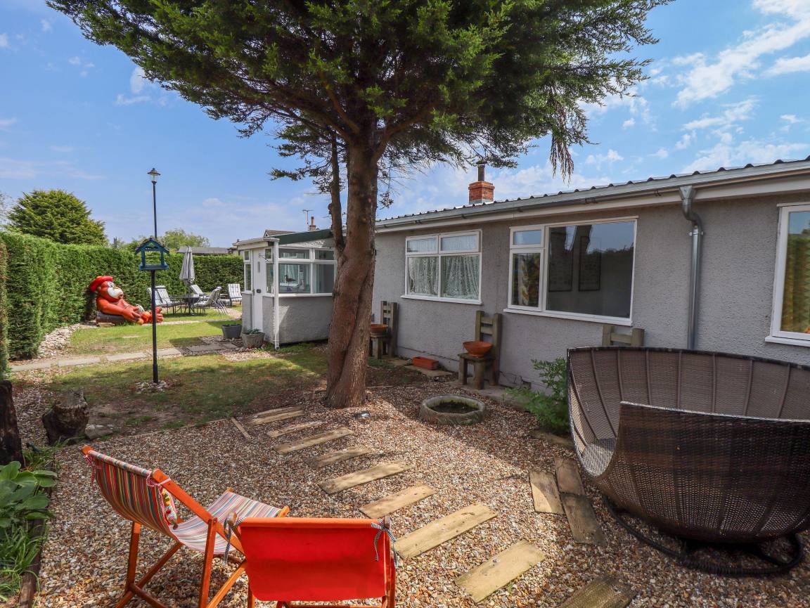 Cottage ∙ 4 Bedrooms ∙ 8 Guests - Cleethorpes