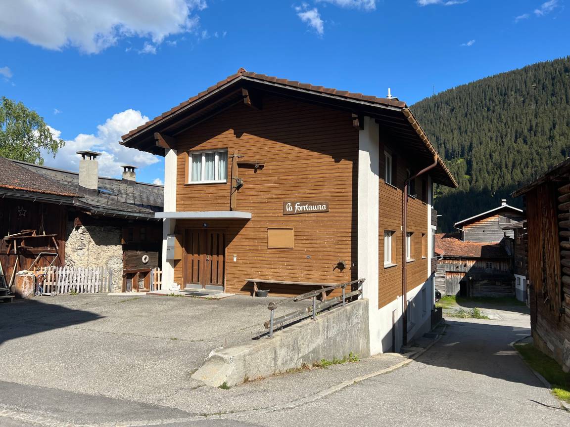 75 M² Ferienwohnung ∙ 1 Schlafzimmer ∙ 5 Gäste - Sedrun