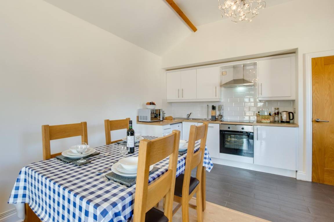 Cottage ∙ 2 Bedrooms ∙ 4 Guests - Llanelli