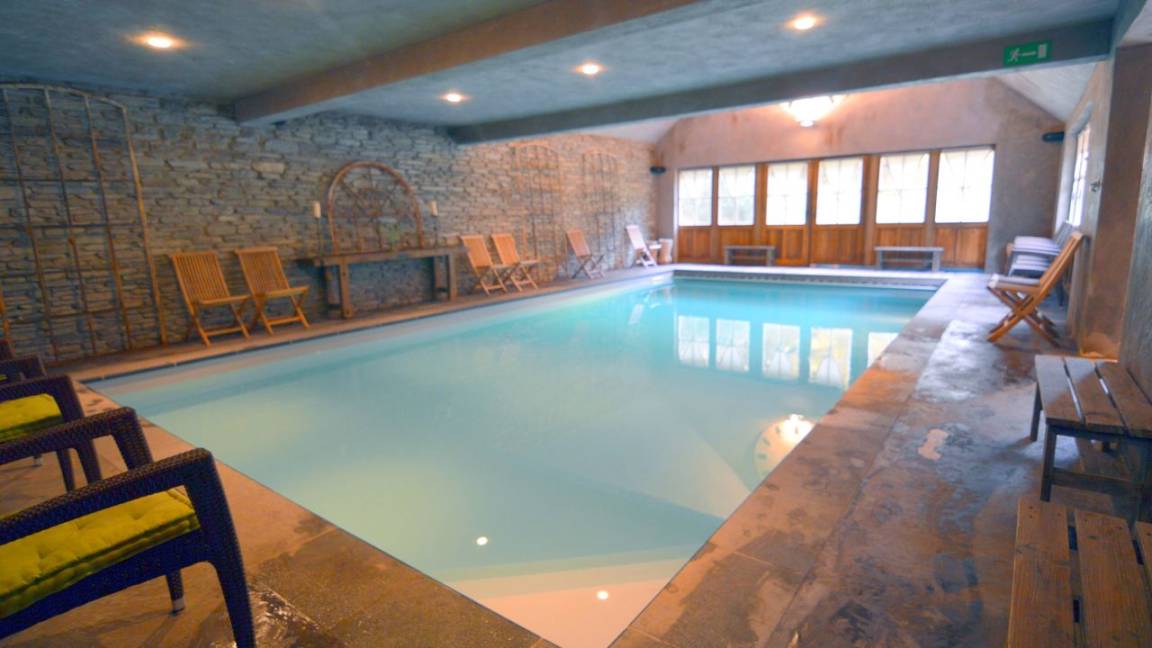 1500 M² Apartment ∙ 11 Bedrooms ∙ 22 Guests - Belgium