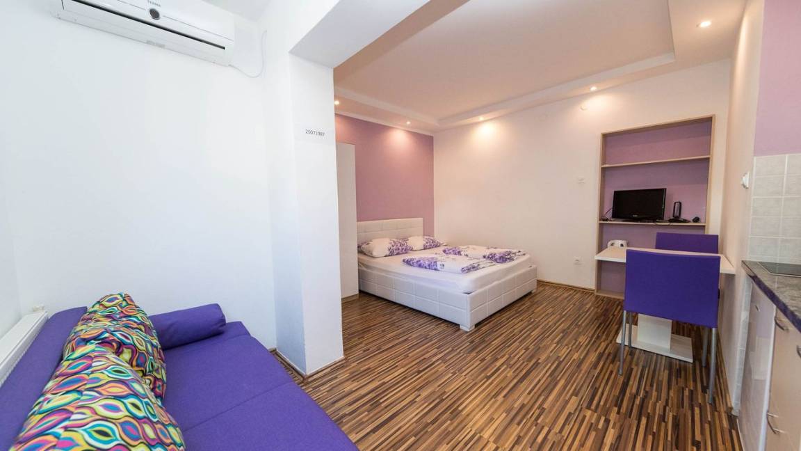 24 M² Hotel ∙ 1 Bedroom ∙ 2 Guests - Crikvenica