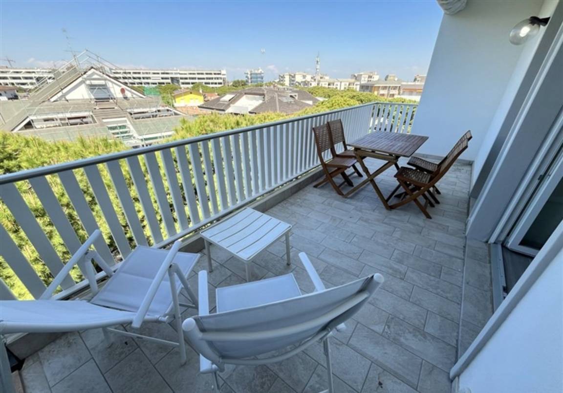 55 M² Appartement ∙ 3 Slaapkamers ∙ 4 Gasten - Lignano Sabbiadoro