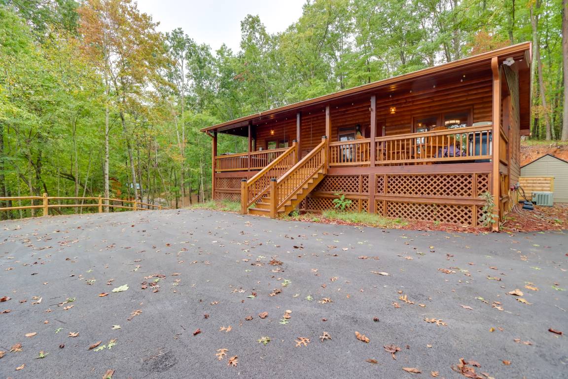 185 M² Cottage ∙ 2 Bedrooms ∙ 6 Guests - Blue Ridge, GA