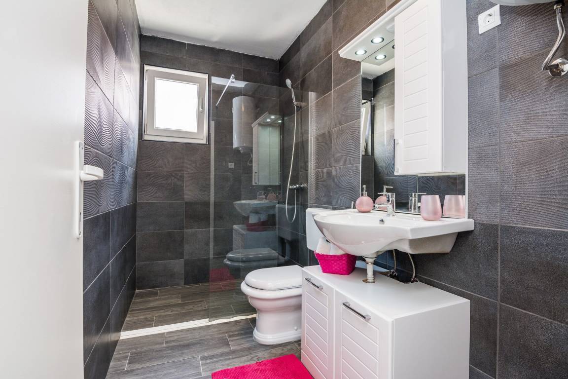 60 M² Apartment ∙ 2 Bedrooms ∙ 5 Guests - Vir