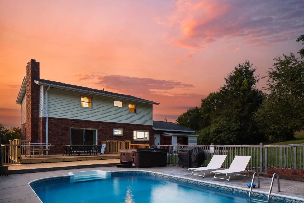 233 M² House ∙ 4 Bedrooms ∙ 10 Guests - Asheville, NC