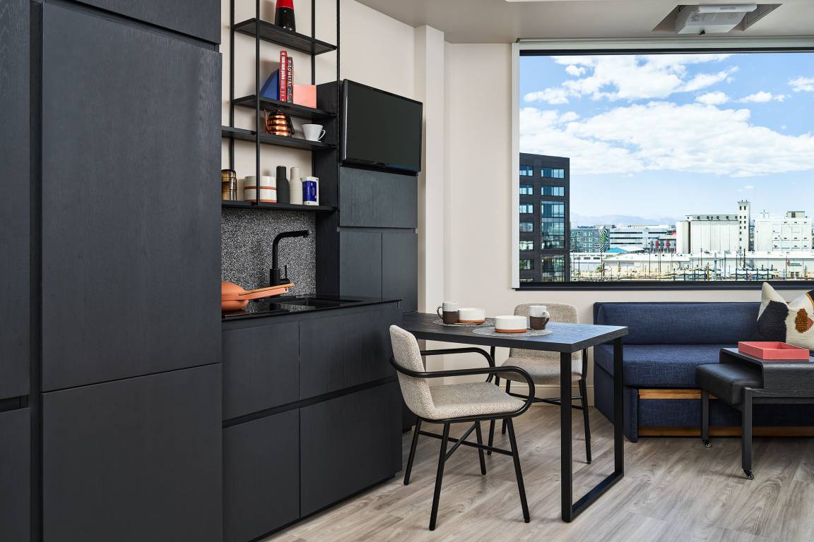 152 M² Hotel ∙ 1 Bedroom ∙ 2 Guests - Denver, CO
