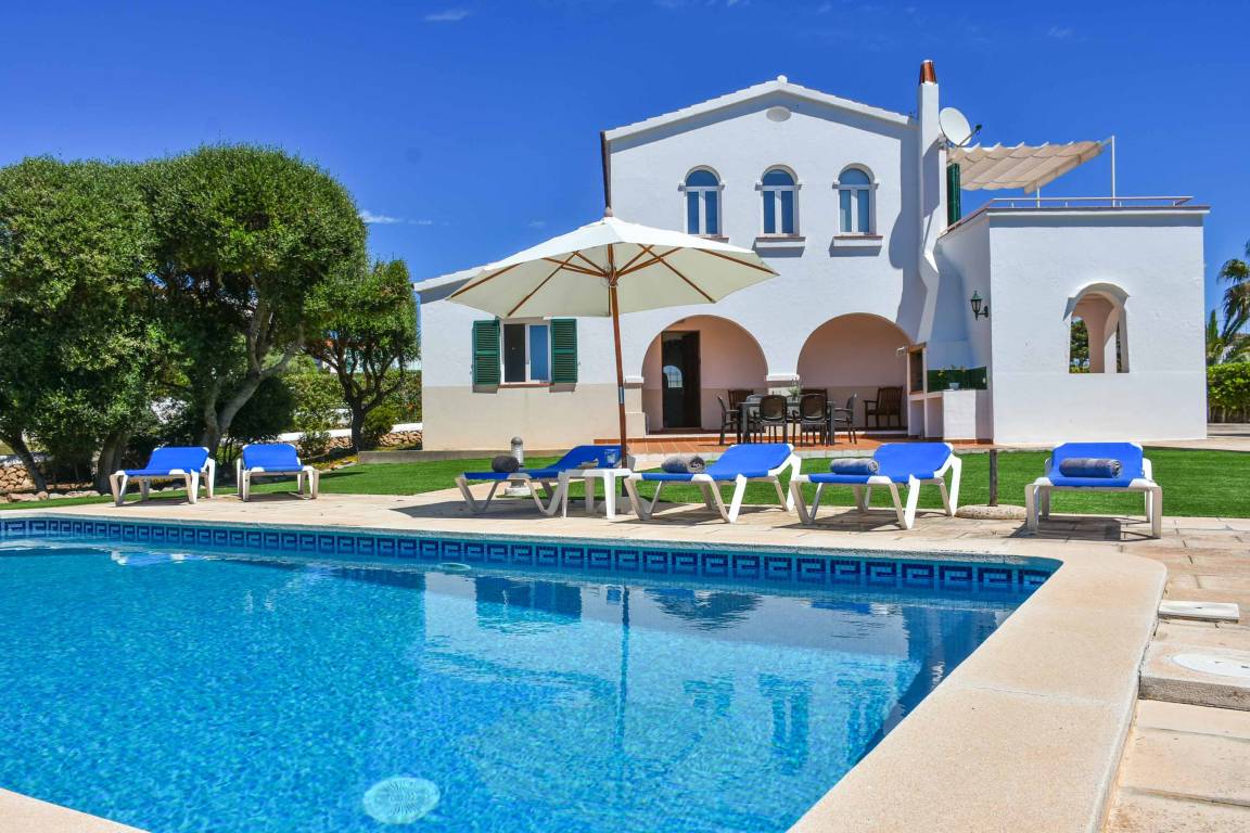 Villa ∙ 3 Bedrooms ∙ 6 Guests - Menorca