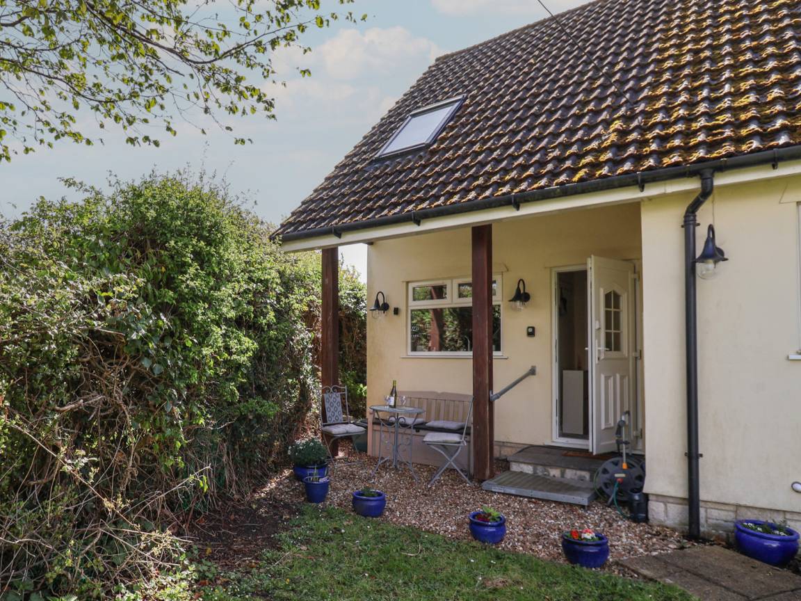 Cottage ∙ 2 Bedrooms ∙ 3 Guests - Seaton