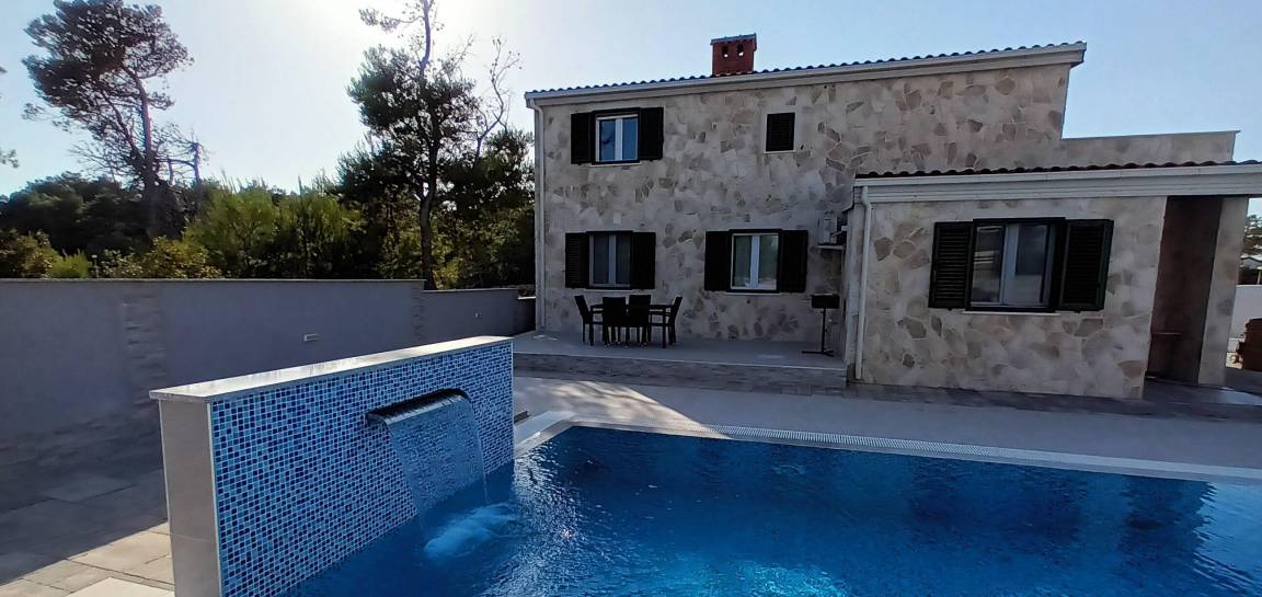 130 M² Apartment ∙ 2 Bedrooms ∙ 4 Guests - Vir Insel, Kroatien