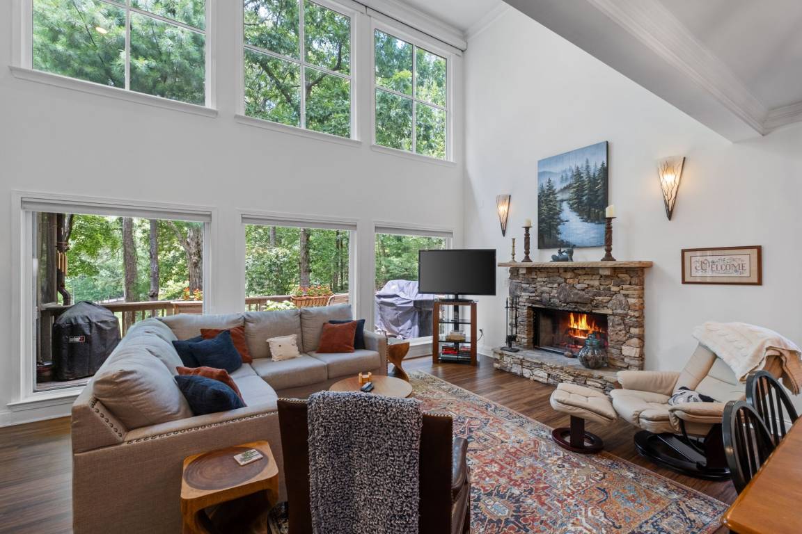 256 M² Cabin ∙ 4 Bedrooms ∙ 8 Guests - Jasper, GA