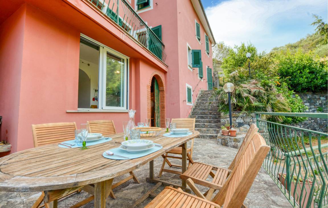 113 M² Maisonette ∙ 2 Bedrooms ∙ 4 Guests - Moneglia