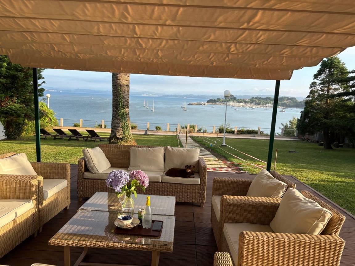 400 M² Villa ∙ 6 Bedrooms ∙ 17 Guests - Sada