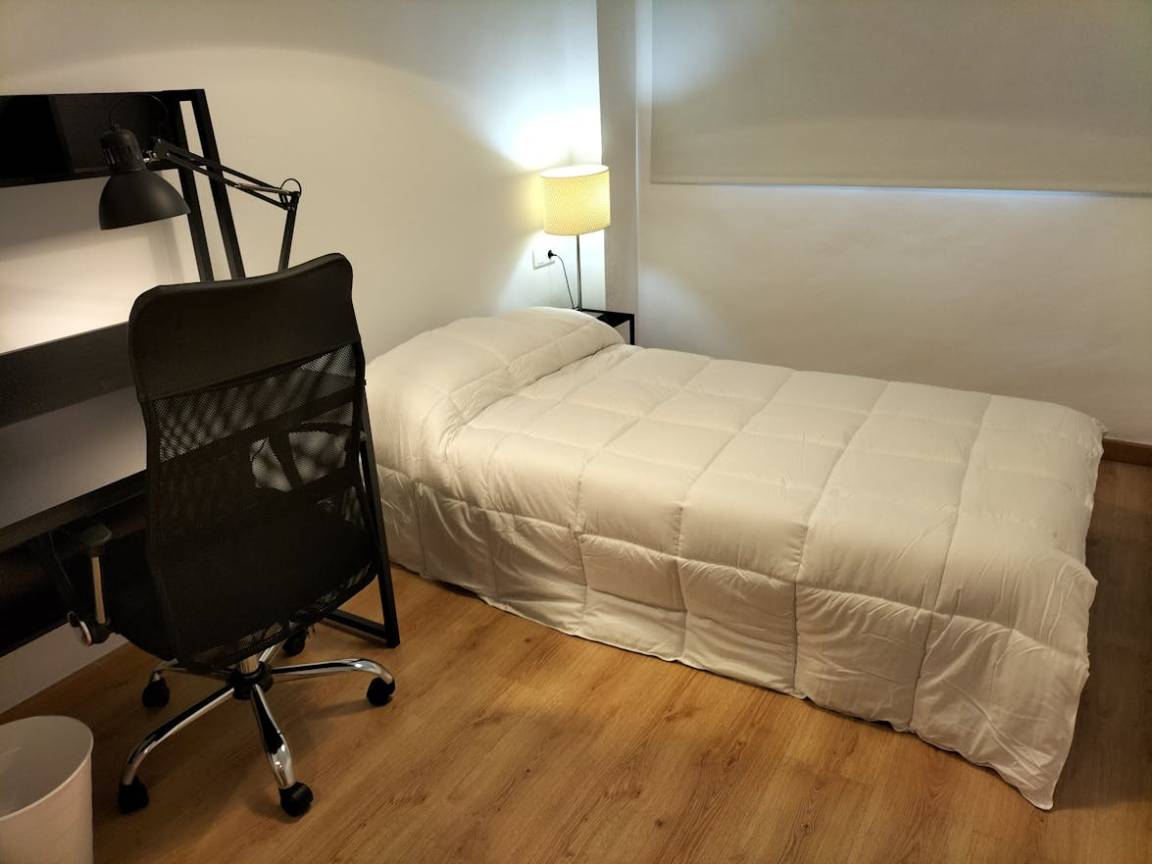 90 M² Private Room ∙ 1 Bedroom ∙ 1 Guest - Valencia