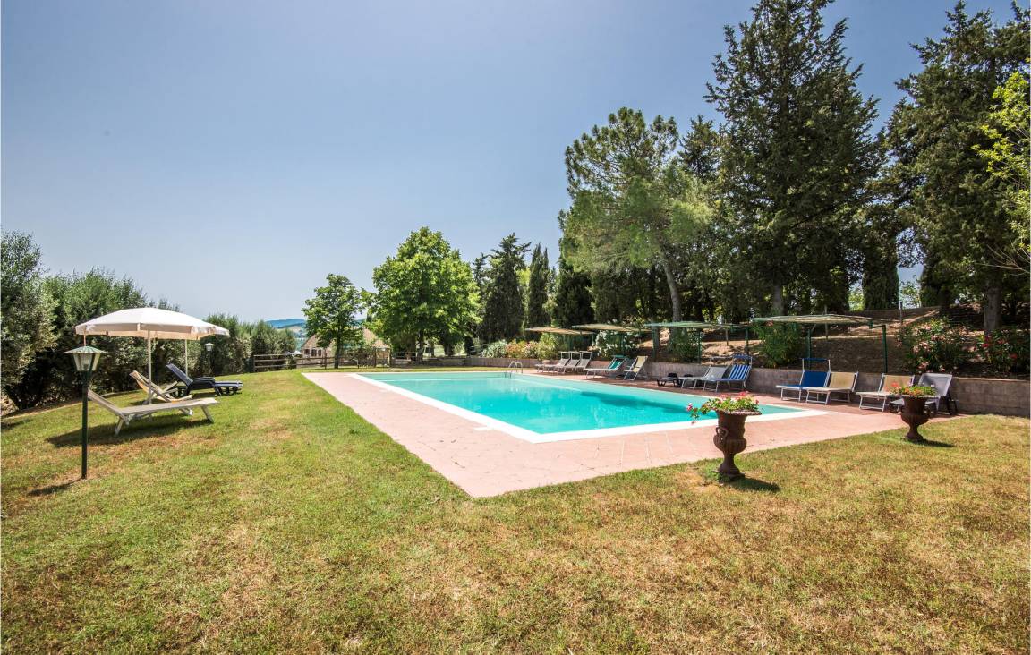 140 M² Apartment ∙ 4 Bedrooms ∙ 8 Guests - Tuscany
