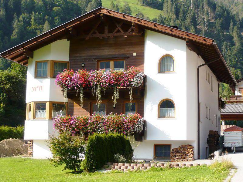 60 M² Ferienwohnung ∙ 2 Schlafzimmer ∙ 5 Gäste - Neustift im Stubaital