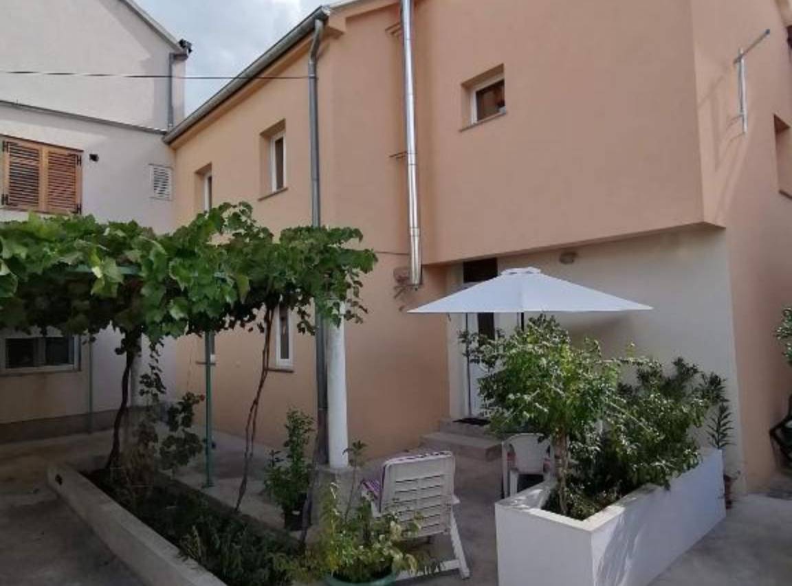 80 M² Ferienhaus ∙ 2 Schlafzimmer ∙ 3 Gäste - Brodarica