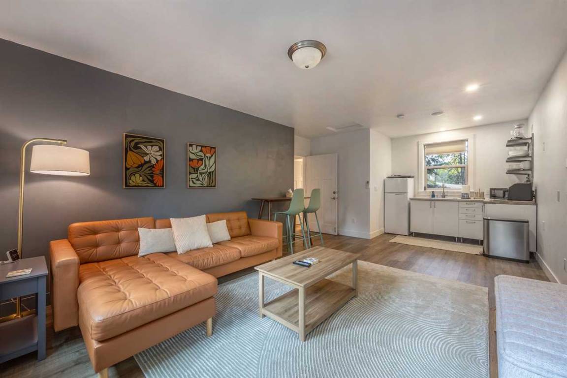 54 M² Apartment ∙ 1 Bedroom ∙ 2 Guests - White Salmon, WA