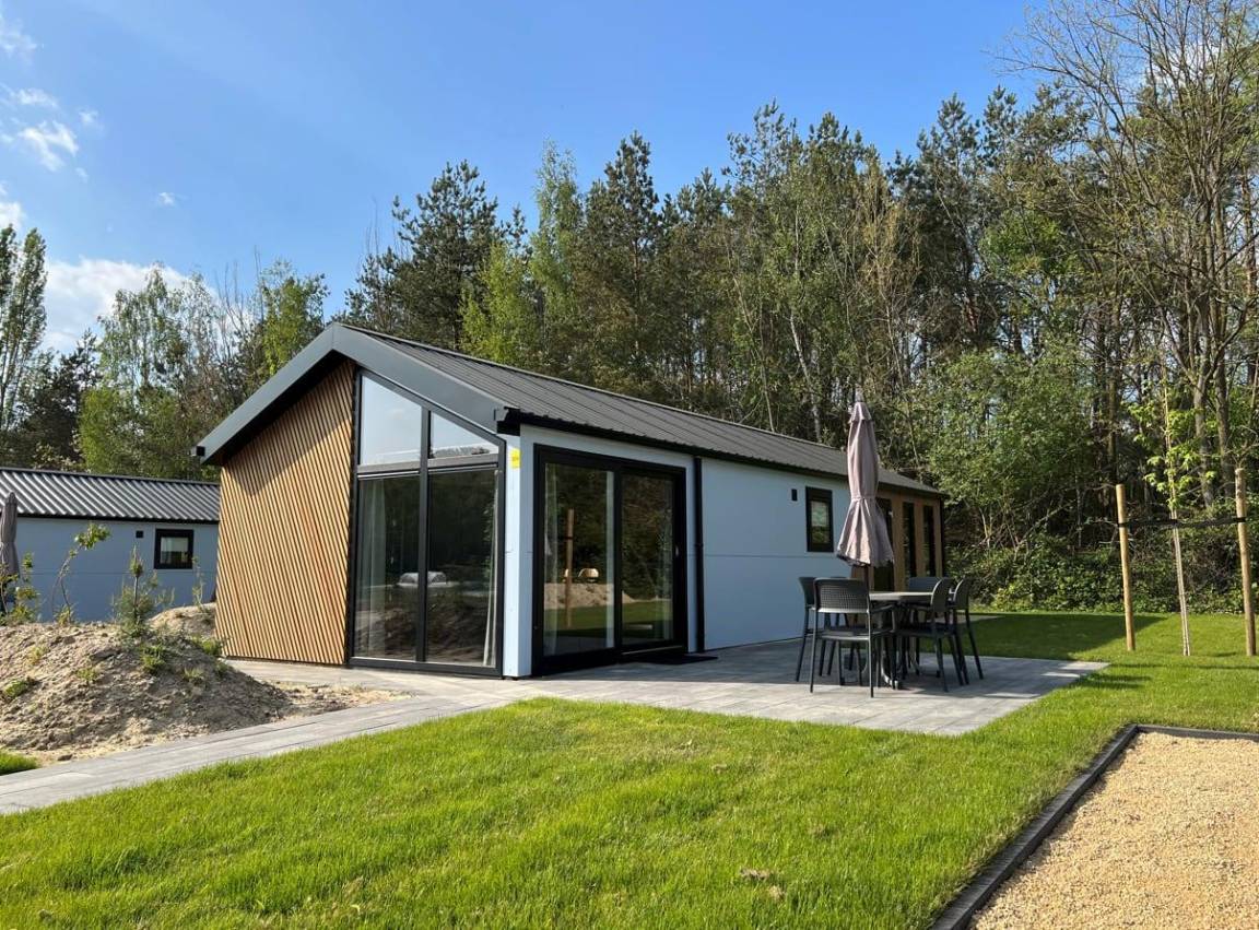 Bungalow ∙ 2 Bedrooms ∙ 4 Guests - Venlo